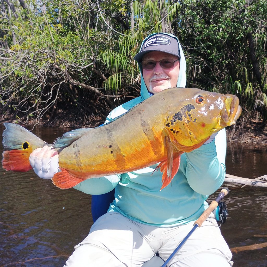 A BROKEN ROD AND A BIG GRIN - River Plate Anglers